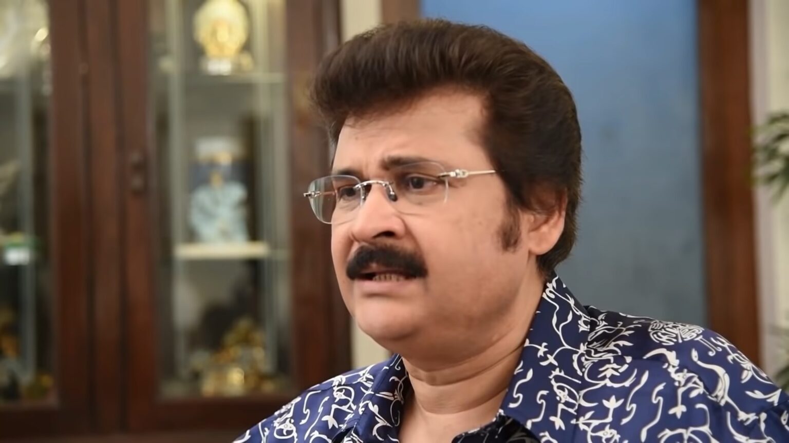 An Ace Civil Servant, A Passionate Singer: Meet Manu Kumar Srivastava, IAS - https ...