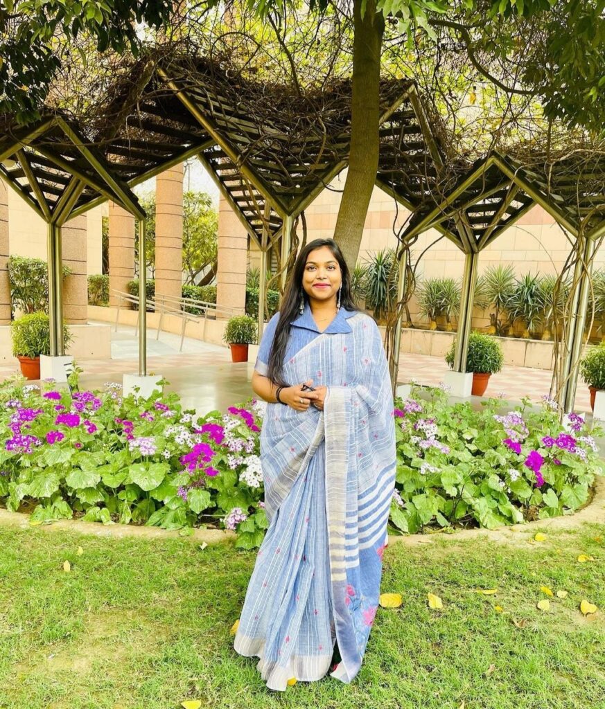 Use Mobile Phones Wisely During UPSC Preparation: IFS Officer Muskan Jindal