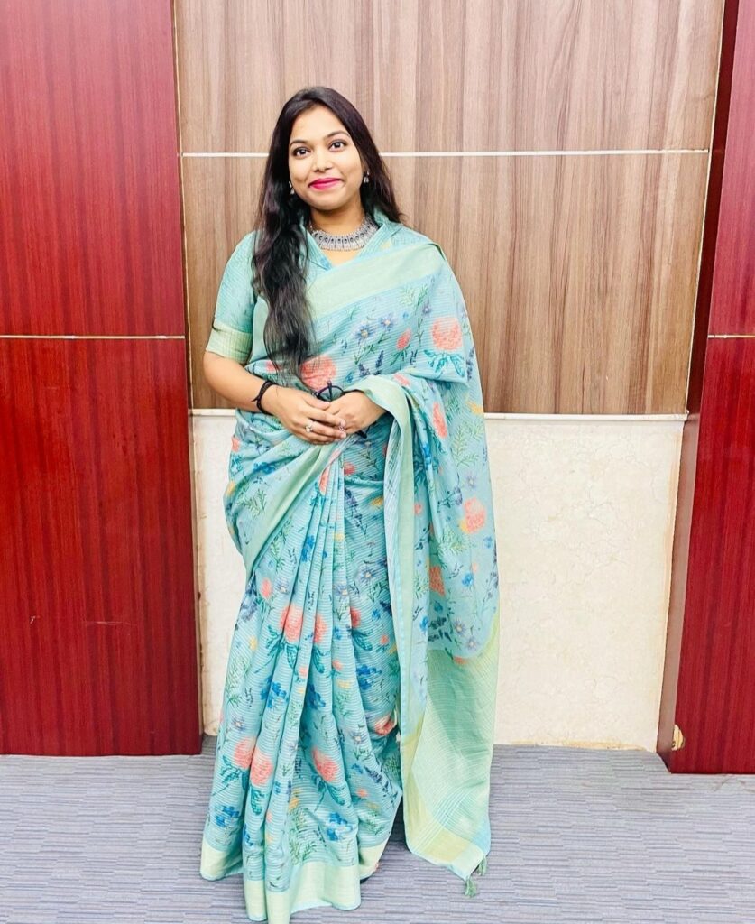 Use Mobile Phones Wisely During UPSC Preparation: IFS Officer Muskan Jindal