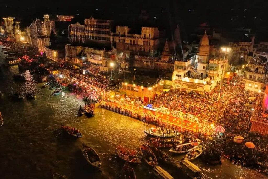 10 lakh Diyas, Fireworks & Lasers Created an Electrifying Atmosphere as ...