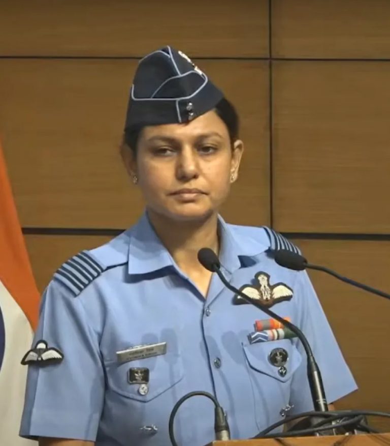 Who Are Col. Sofiya Qureshi and Wg Cdr Vyomika Singh, the Officers Leading the Global Briefing ...