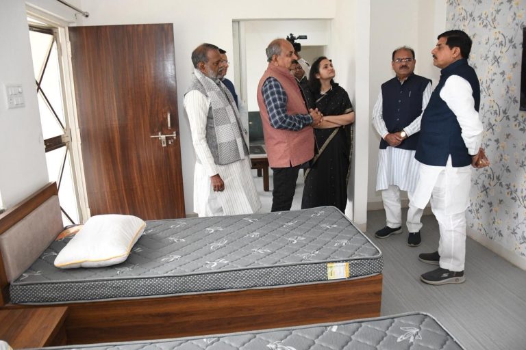 MP CM Yadav Inaugurates ‘Sandhya Chhaya’ Paid Senior Citizen Residence ...